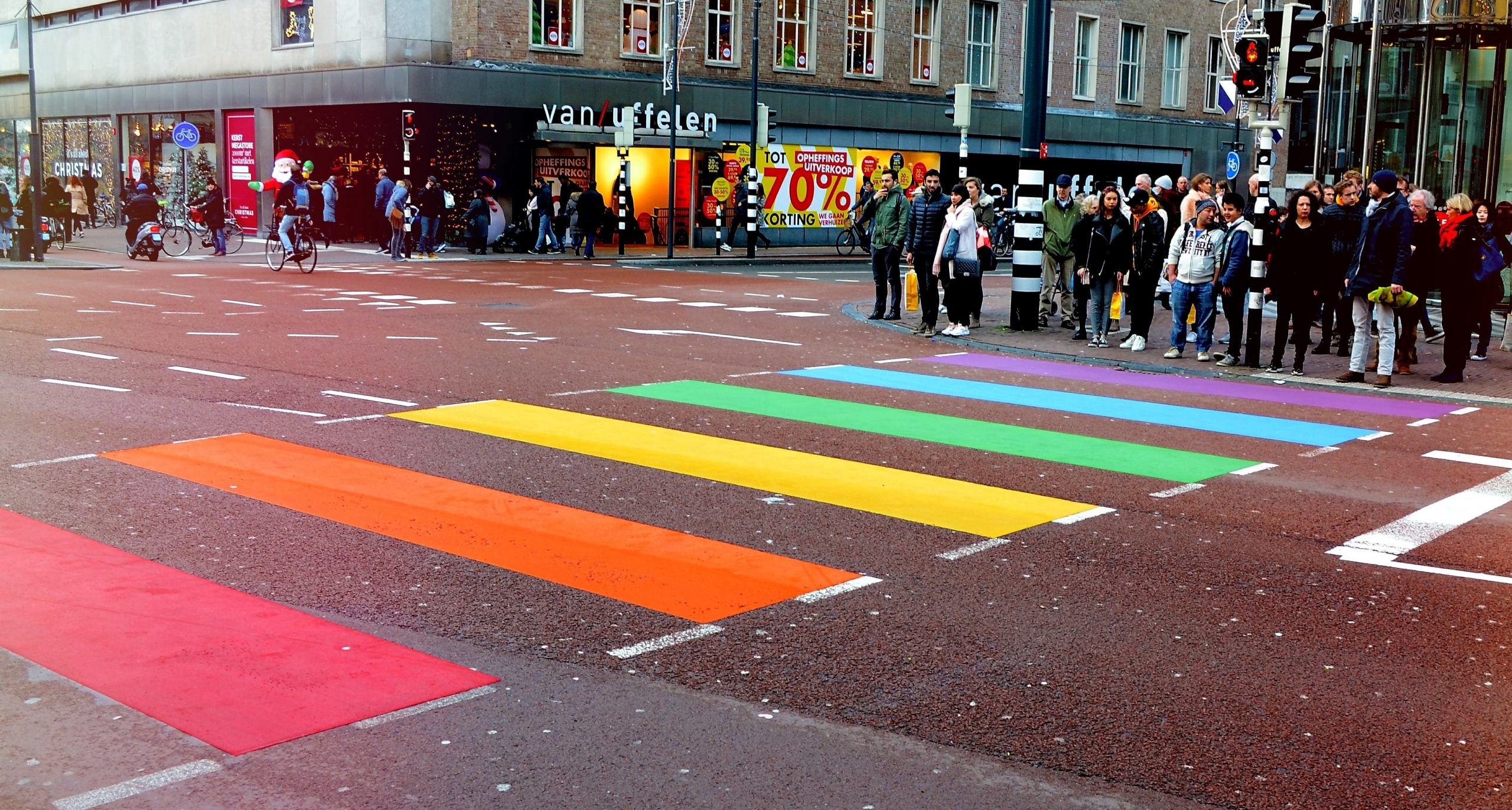 Qué es el Pinkwashing y cómo identificarlo - MyNews